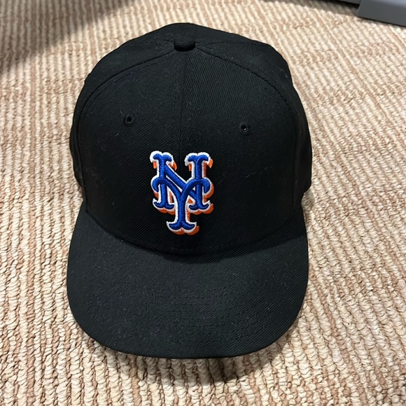 New Era | Accessories | Mets New Era Fitted Hat | Poshmark